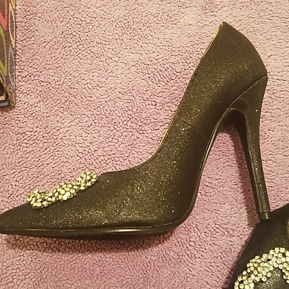 Mascotte | Shoes | Last Chance Black Mascotte Channel Heels | Poshmark